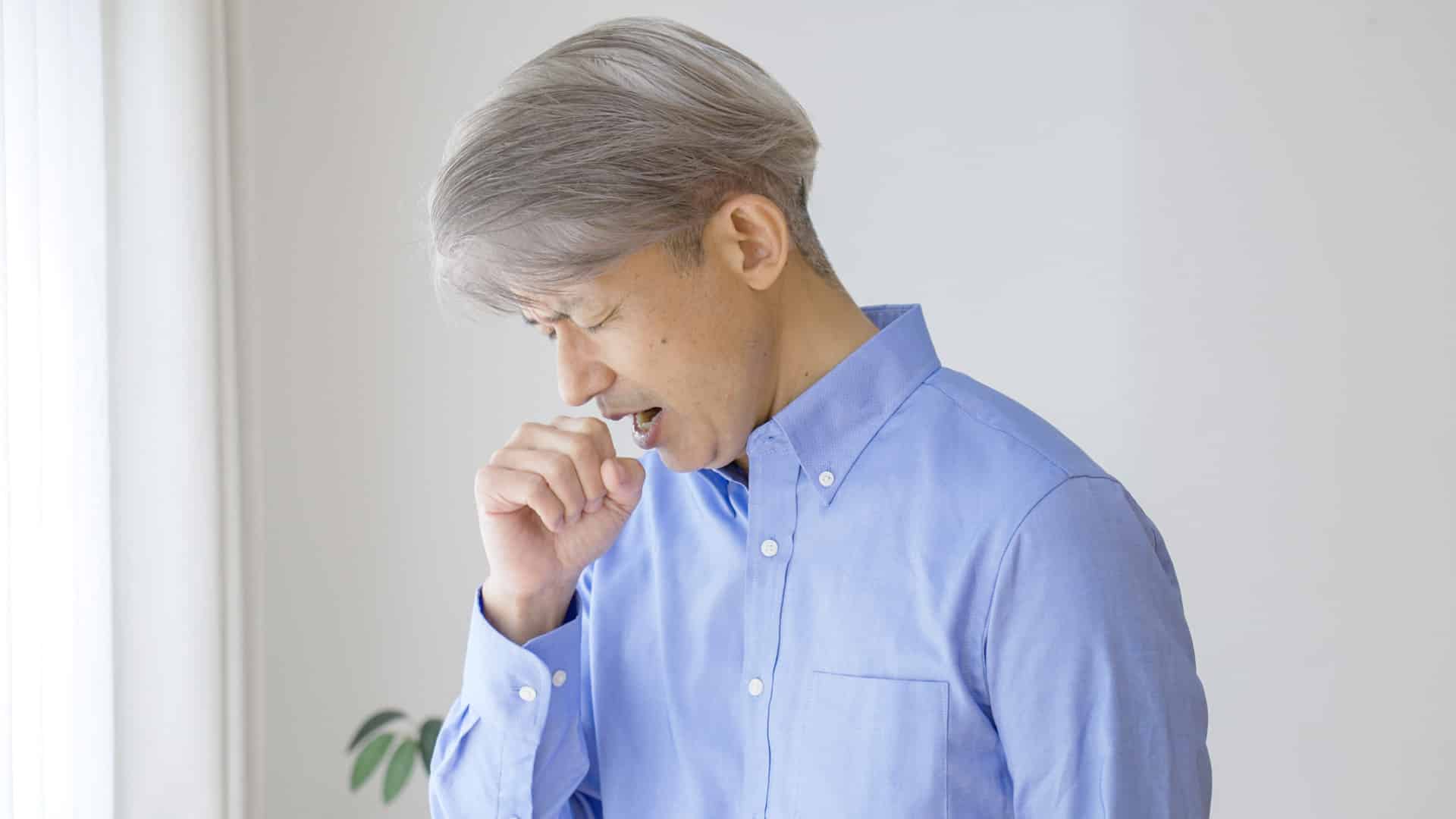 Arrêtez de tousser en 5 minutes avec ces astuces efficaces